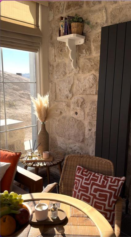 Azure Cave Suites | Etstur