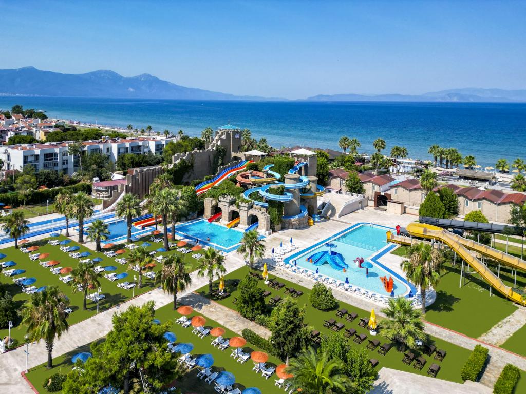 Risus Beach Resort Hotel | Etstur