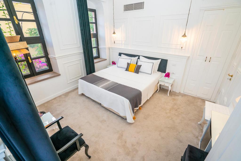 Siyah Lale Cunda 1841 | Etstur