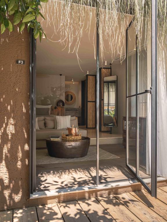 Yazz Collective | Etstur