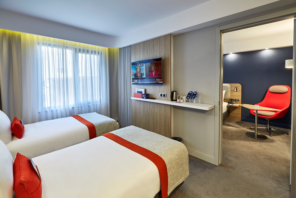 Holiday Inn Express Istanbul Ataköy Metro Otel | Etstur