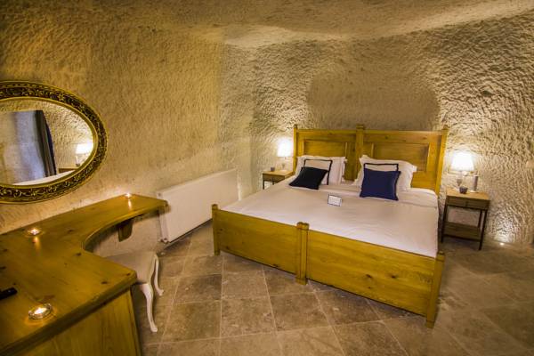 Azure Cave Suites | Etstur