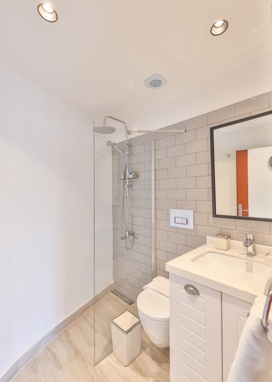 Zinbad Hotel | Etstur