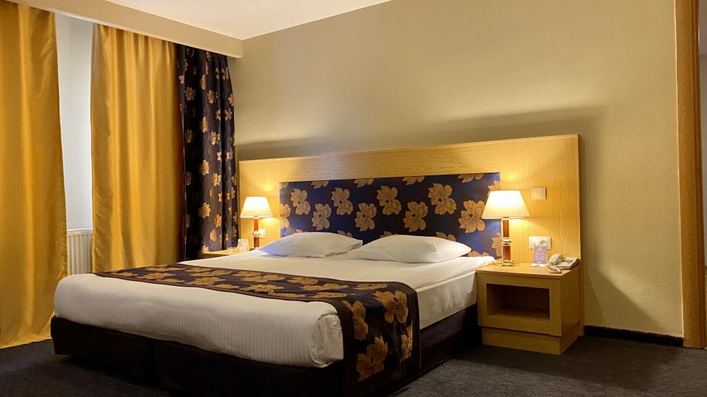 Perissia Hotel & Convention Center | Etstur
