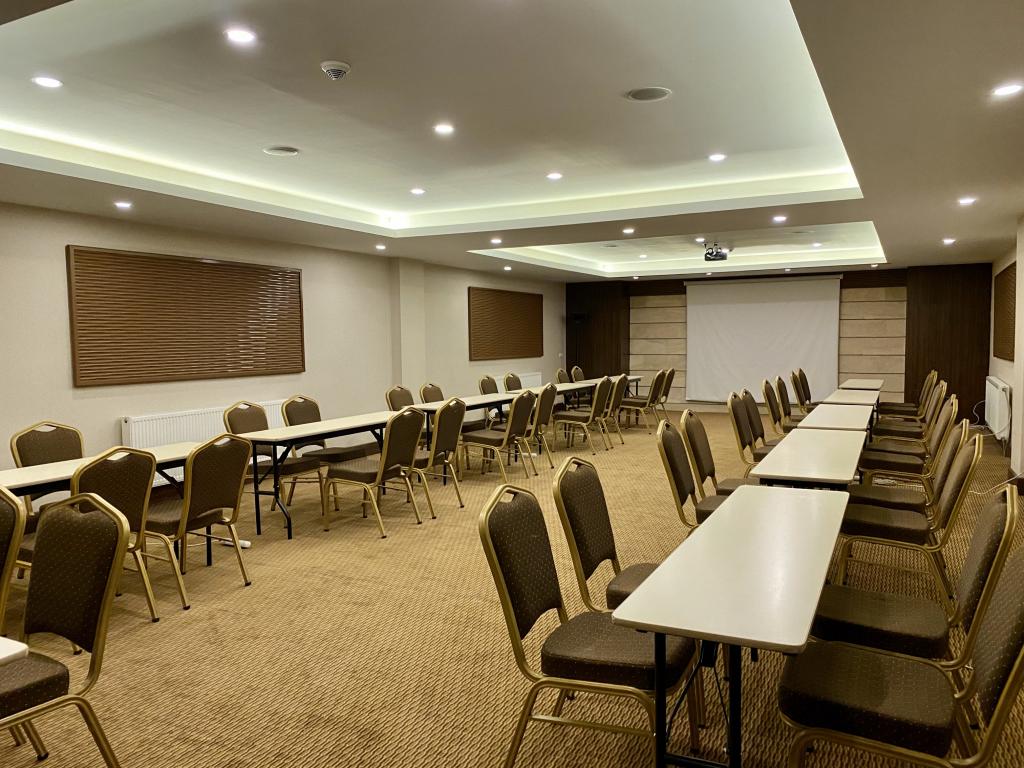 Perissia Hotel & Convention Center | Etstur
