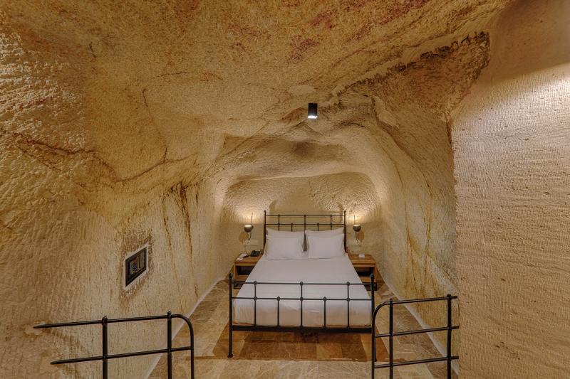 Solem Cave Suites | Etstur